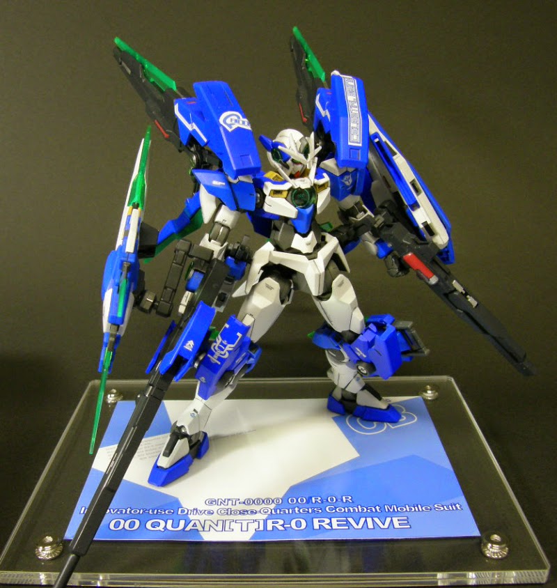 Custom Build: HG 1/144 GNT-0000 QUANTA [T] R-0 Retrospective-0 REVIVE